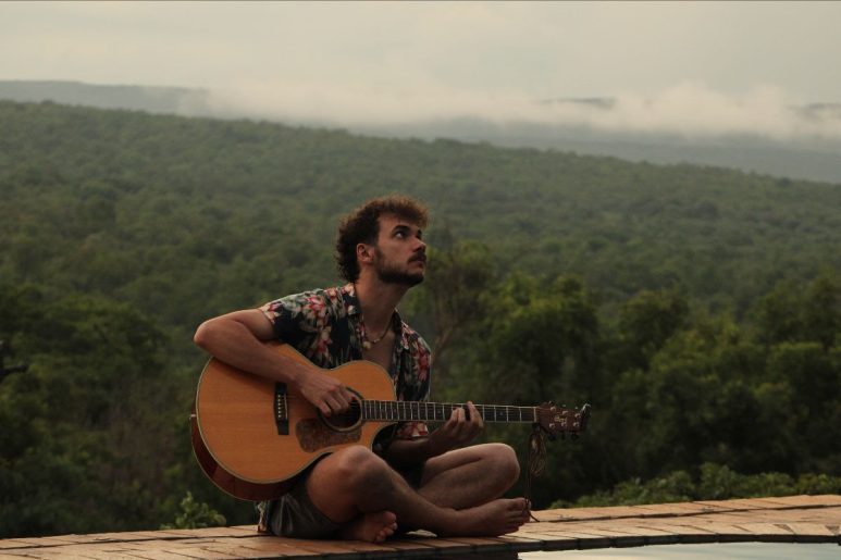 Kalden Berg Drops Wacky, Heartfelt Music Video for “Mindy”